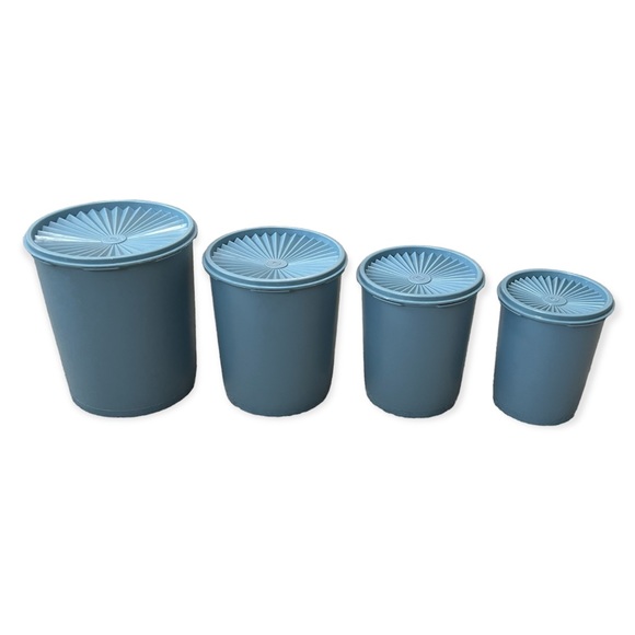 Tupperware | Kitchen | Tupperware Servalier Country Blue Nesting ...